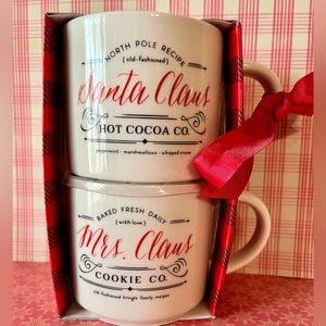 elum | Holiday | 2 Christmas Mugs Santa Claus Hot Cocoa Co Mrs Claus ...